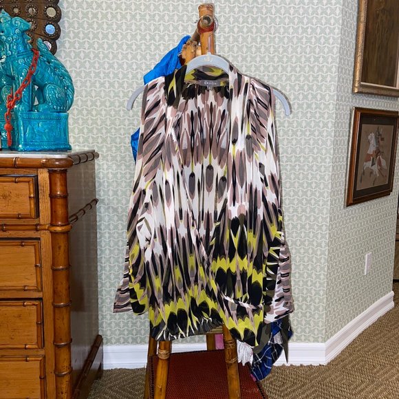 Gracia | Tops | Gracia Blouse | Poshmark